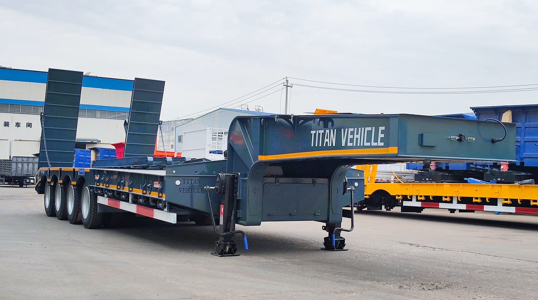 4 Axle lowbed truck for sale in Guam Agana