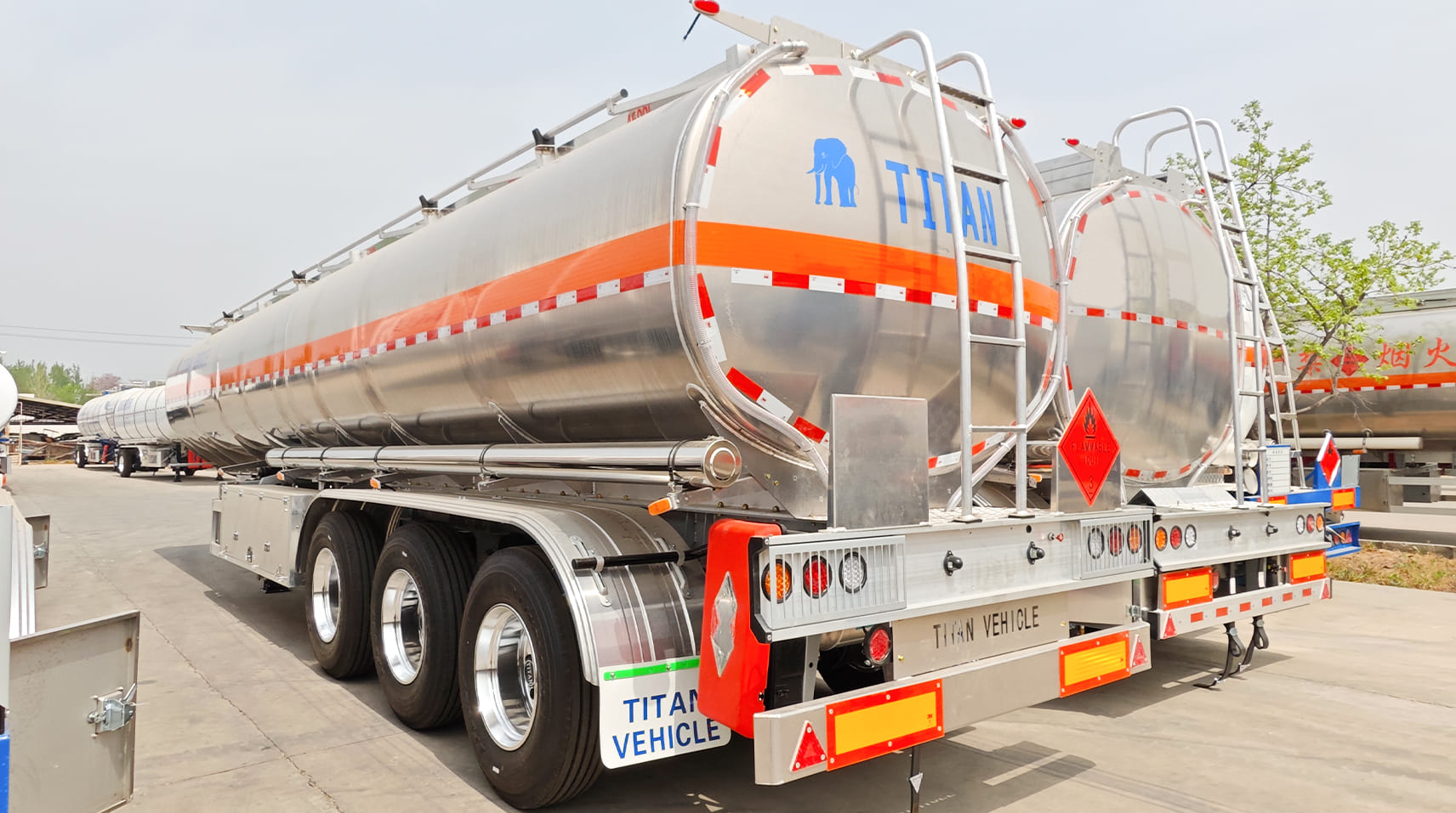 3 Axle Petrol Tanker for Sale Price in Madagascar